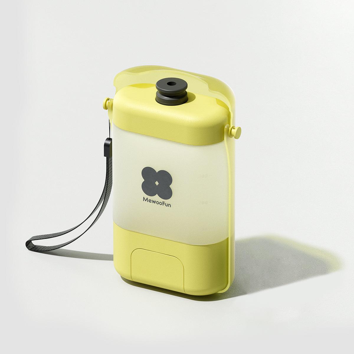 Mewoofun Portable Dog Water Bottles | Dog Travel Hydration Gear ...